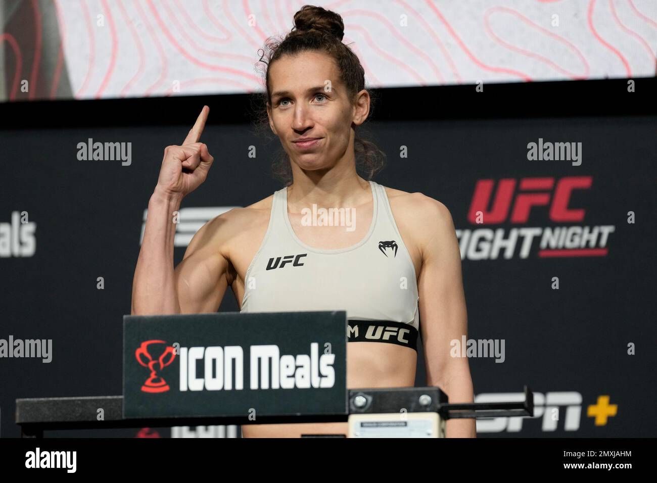 Mandy bohm ufc hi-res stock photography and images - Alamy