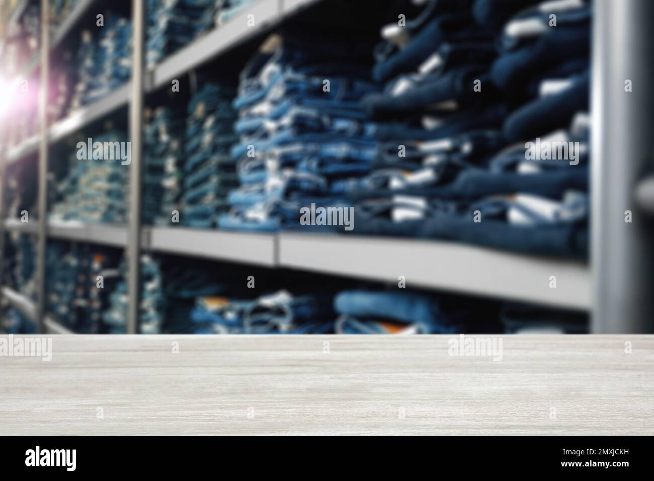 Blurred view boutique shelves hi-res stock photography and images - Alamy