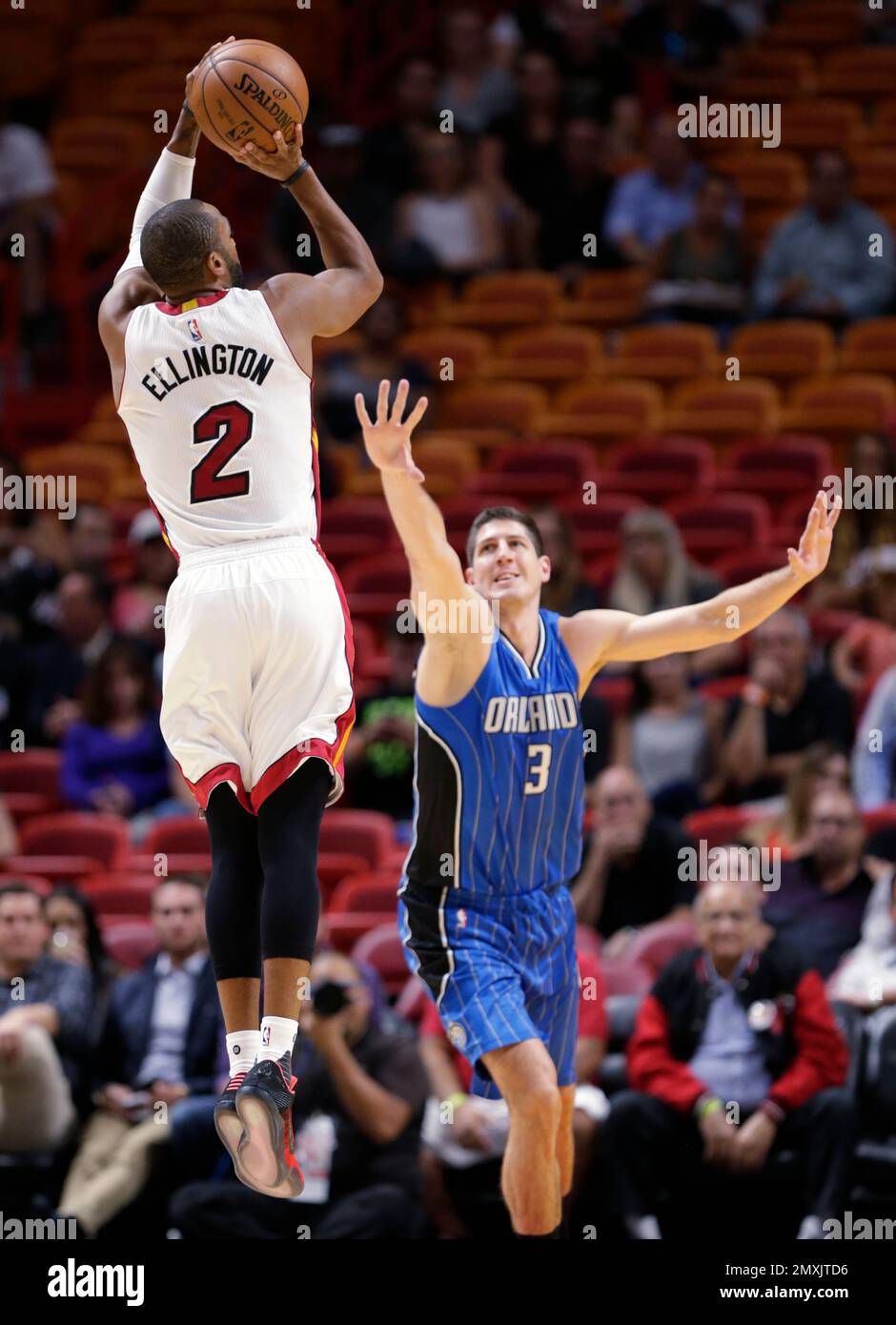 Miami Heat guard Wayne Ellington (2) goes up for a shot against Orlando ...