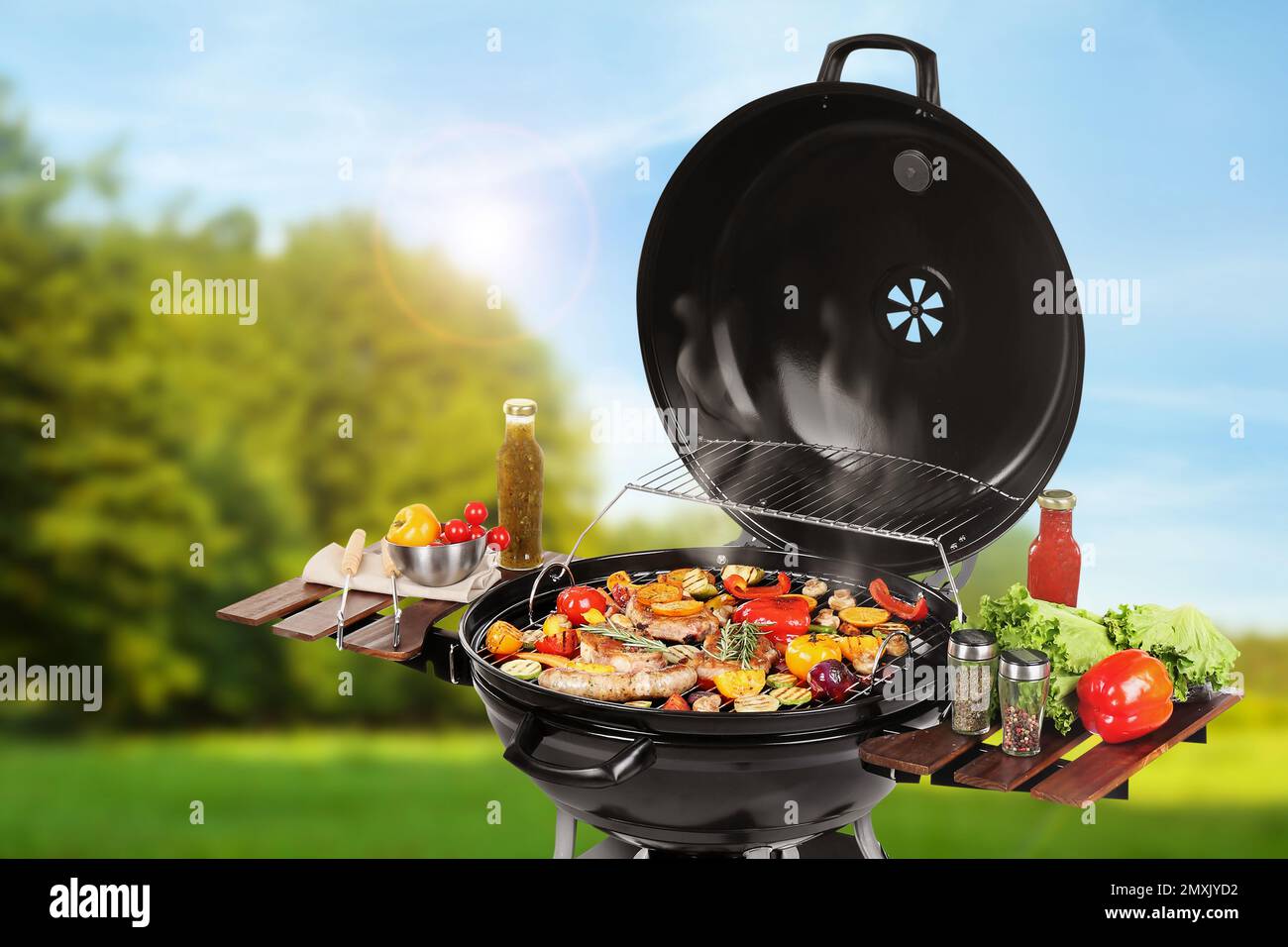 Meat cooking barbecue exterior food hi-res stock photography and images ...