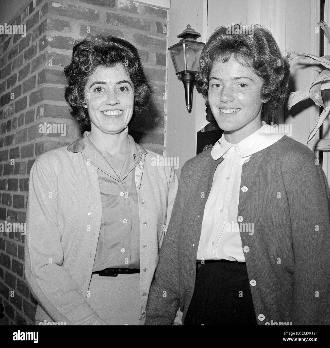 Annie Glenn, wife of astronaut John Glenn Jr., and their daughter ...