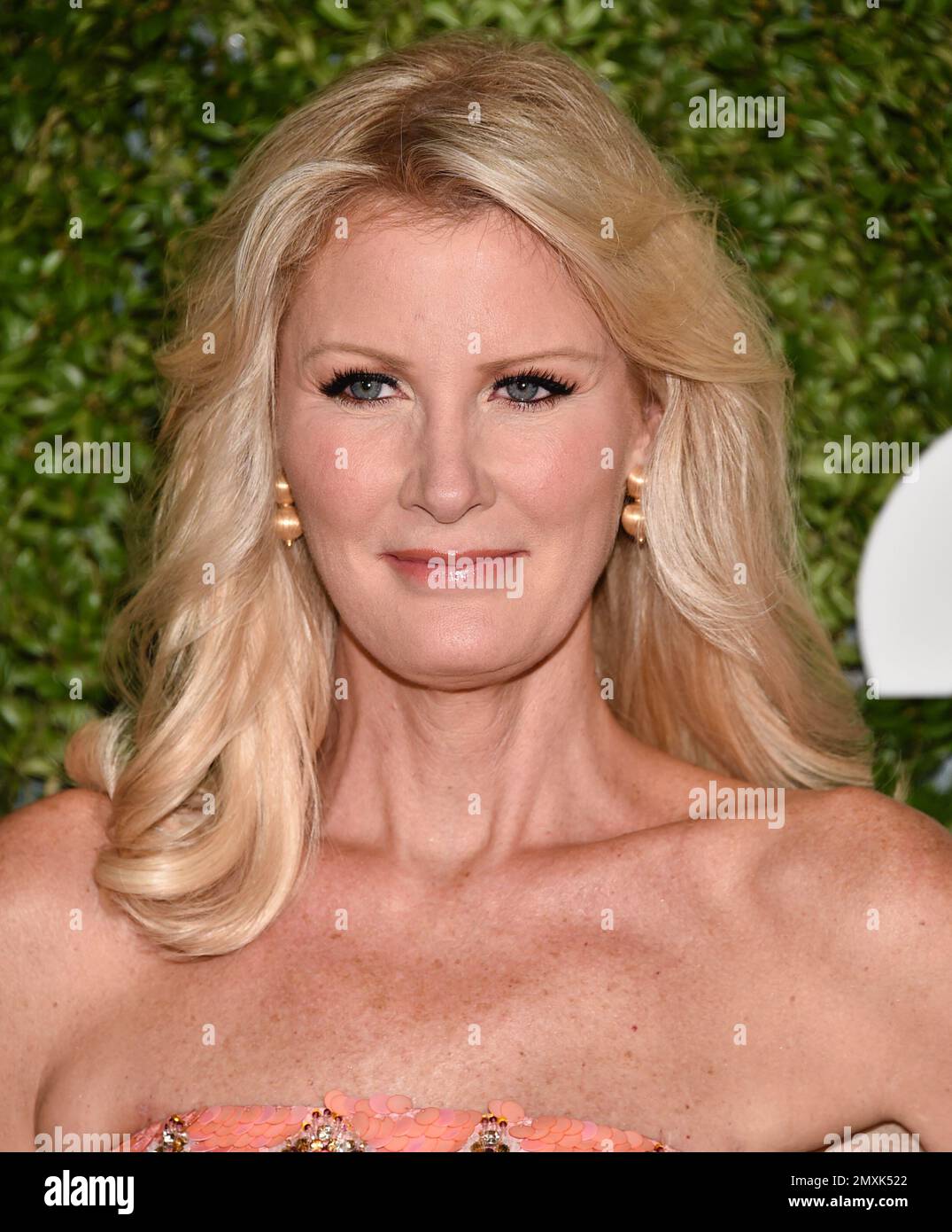 Chef Sandra Lee attends the "God's Love We Deliver" Golden Heart Awards ...
