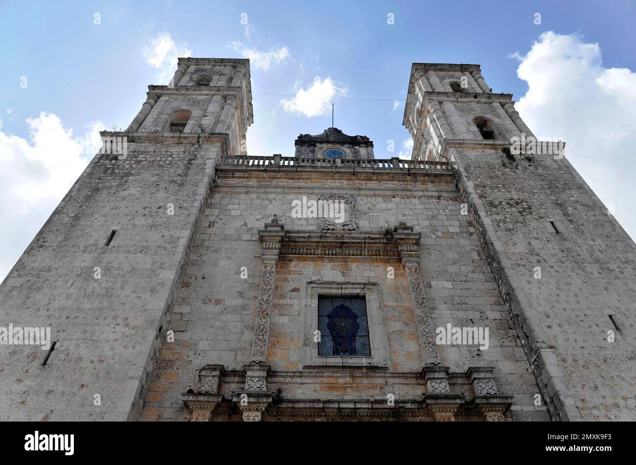 Cathedral San Idelfonso at Plaza Mayor, Merida, Yucatan, Mexico ...