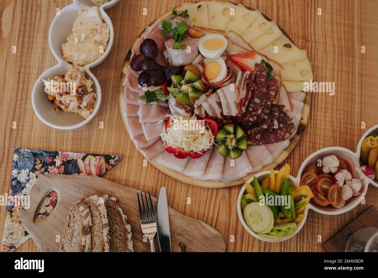 Styrian Brettljause with bacon, cheese, eggs, spread Stock Photo - Alamy