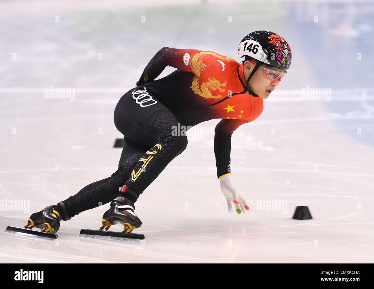 Isu world cup short speed skating dresden hi-res stock photography and ...