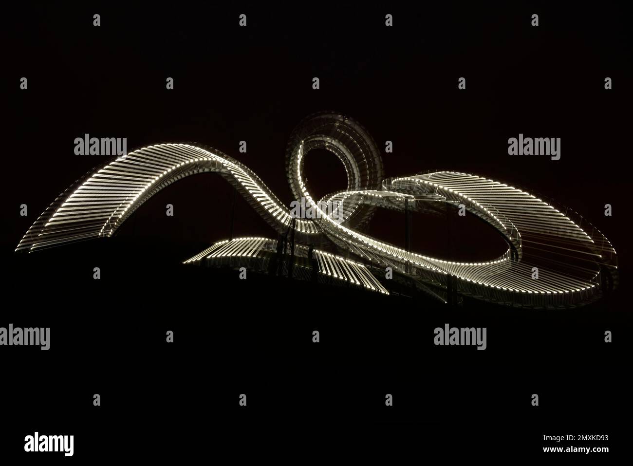 Landmark Tiger & Turtle - Magic Mountain, walk-in sculpture, Angerpark ...