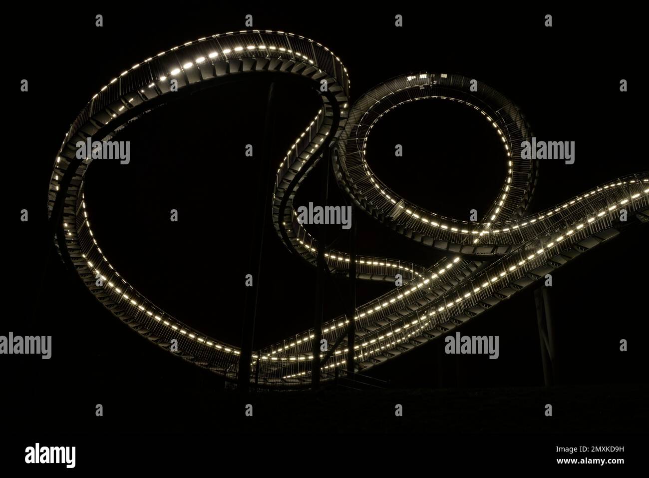 Landmark Tiger & Turtle - Magic Mountain, walk-in sculpture, Angerpark ...