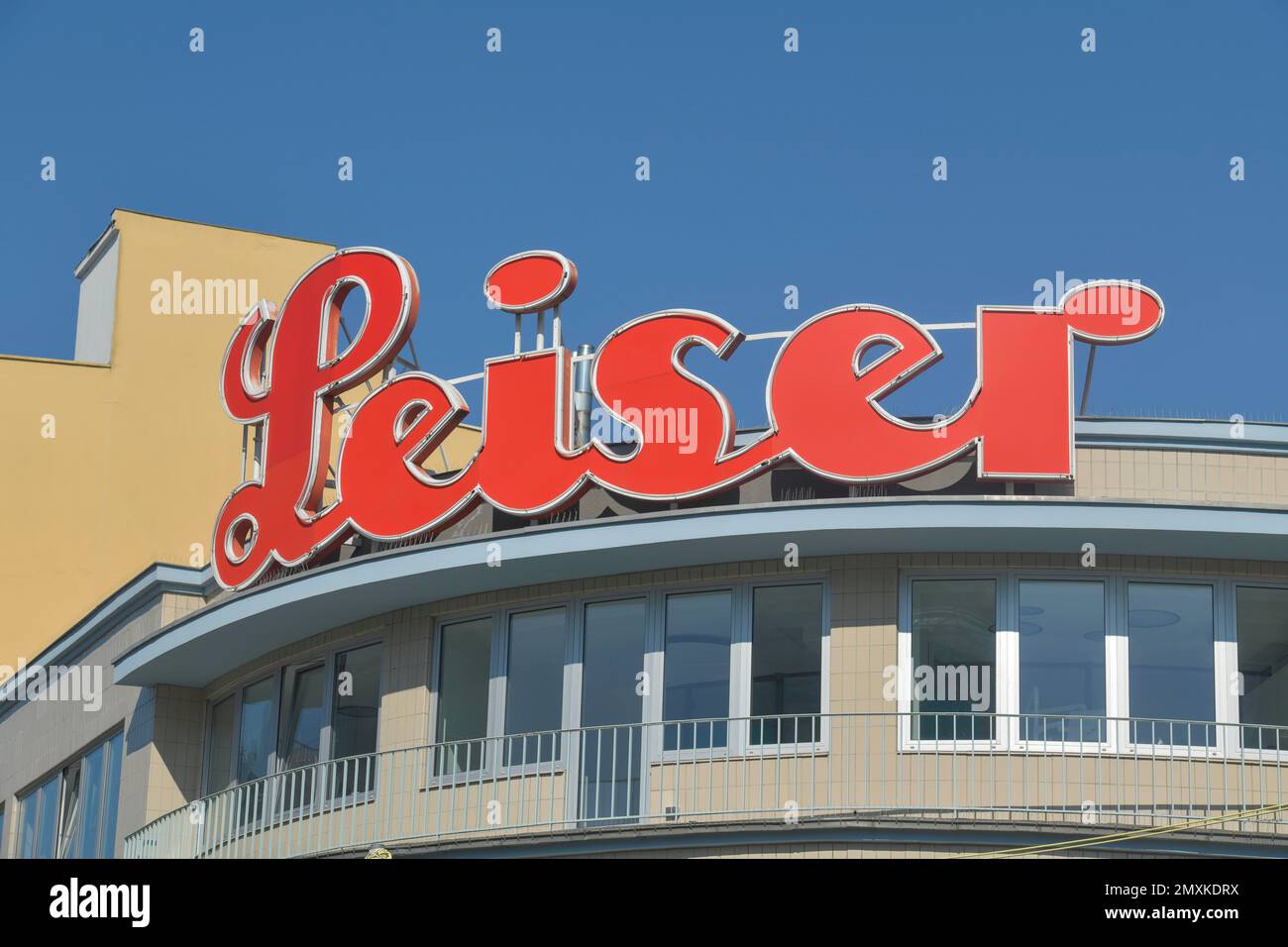 Leiser hi-res stock photography and images - Alamy
