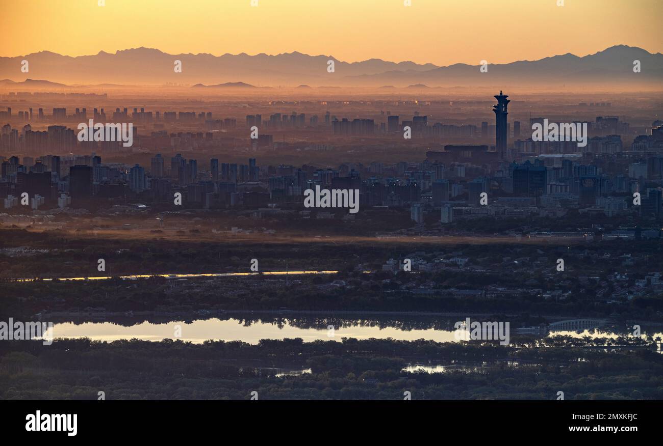 Beijing mountains city hi-res stock photography and images - Alamy