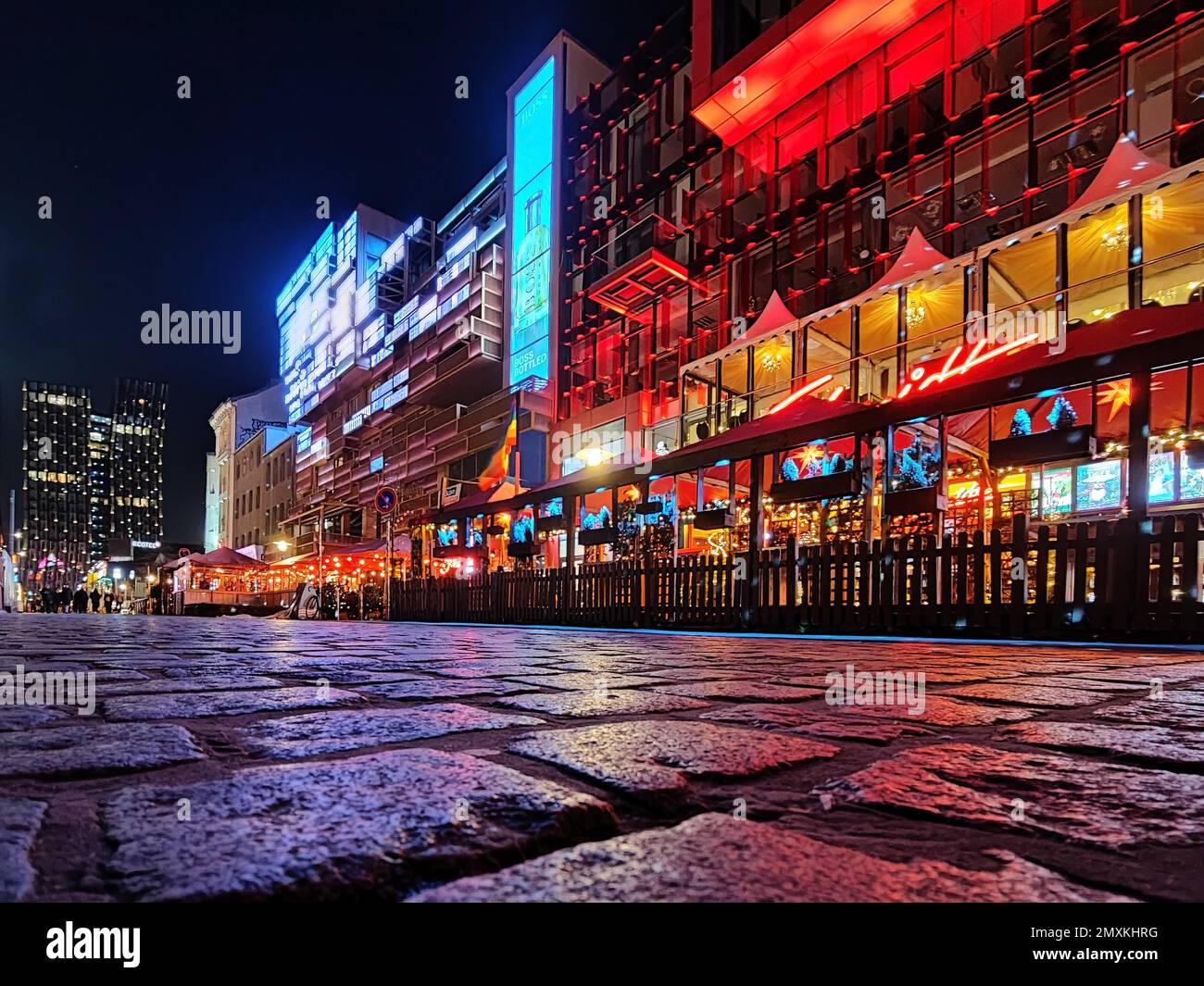 Night illumination at Spielbudenplatz with the Schmidt Theatre and the ...