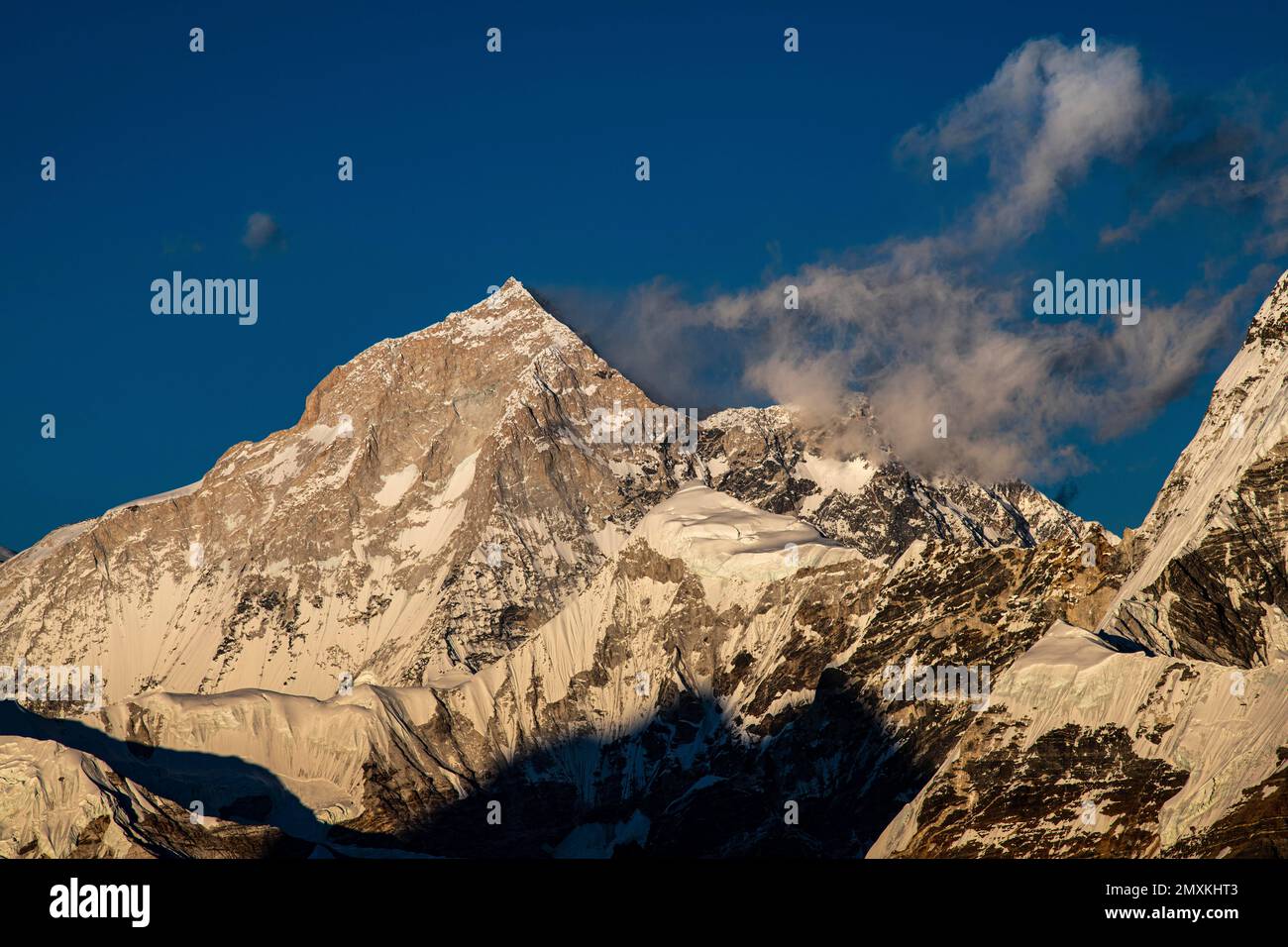 Makalu, 8485 metres, in the evening light, fifth highest mountain in ...
