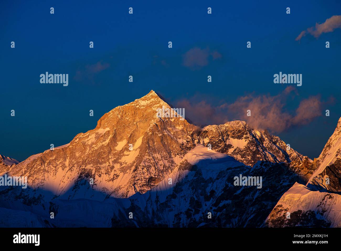 Makalu, 8485 metres, in the evening light, fifth highest mountain in ...