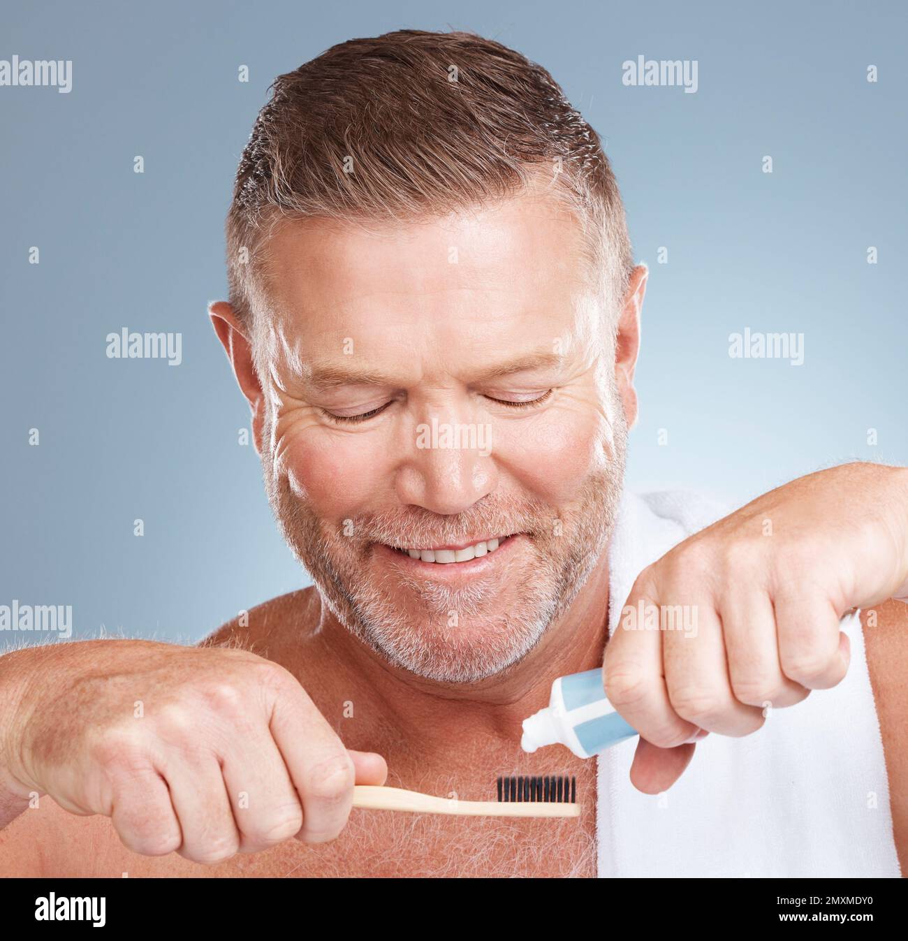 Senior hands brushing hi-res stock photography and images - Alamy
