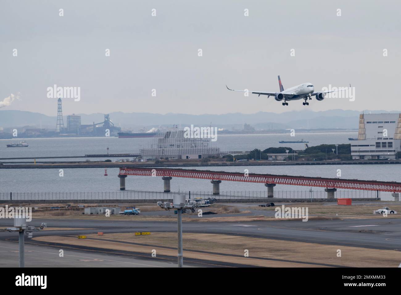 Tokyo, Japan. 2nd Feb, 2023. A Delta Airlines Airbus A350-900 (N518DZ ...