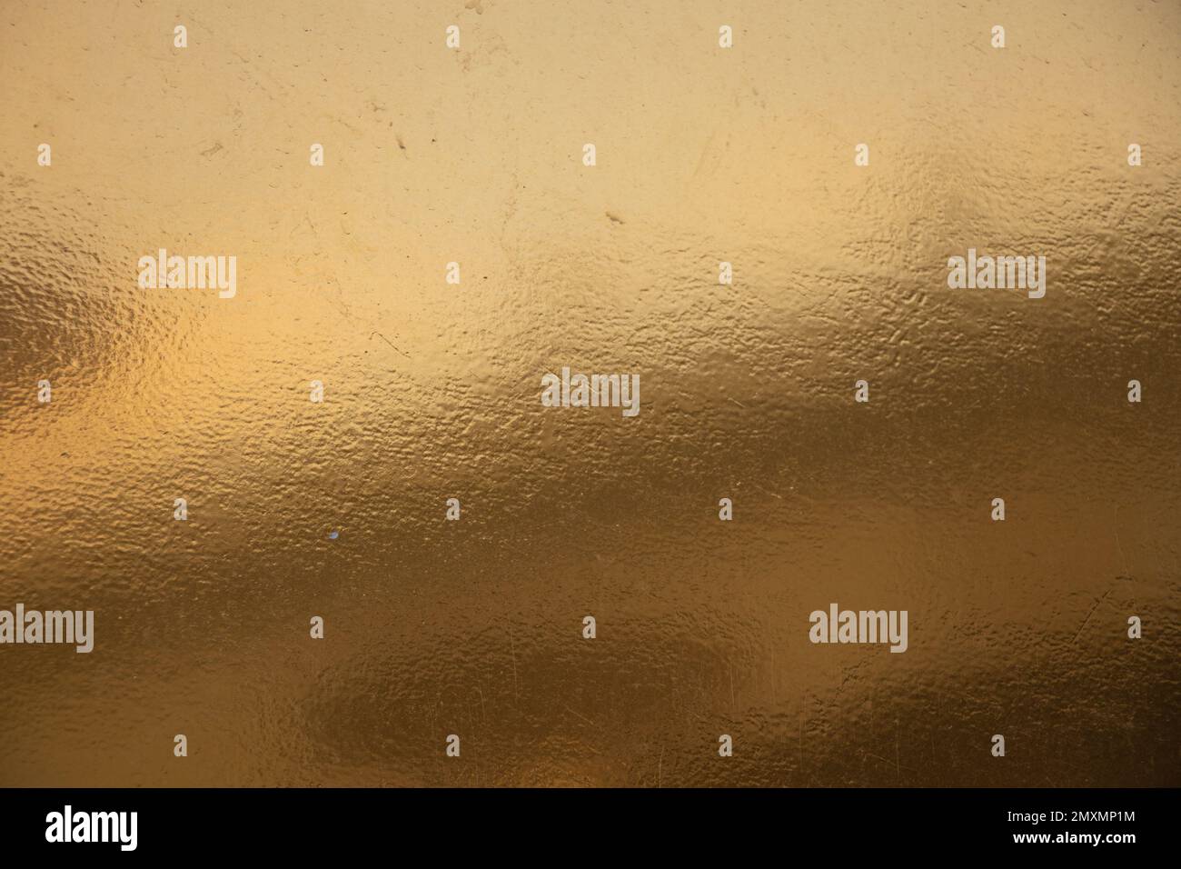 Reflective golden yellow plate hi-res stock photography and images - Alamy