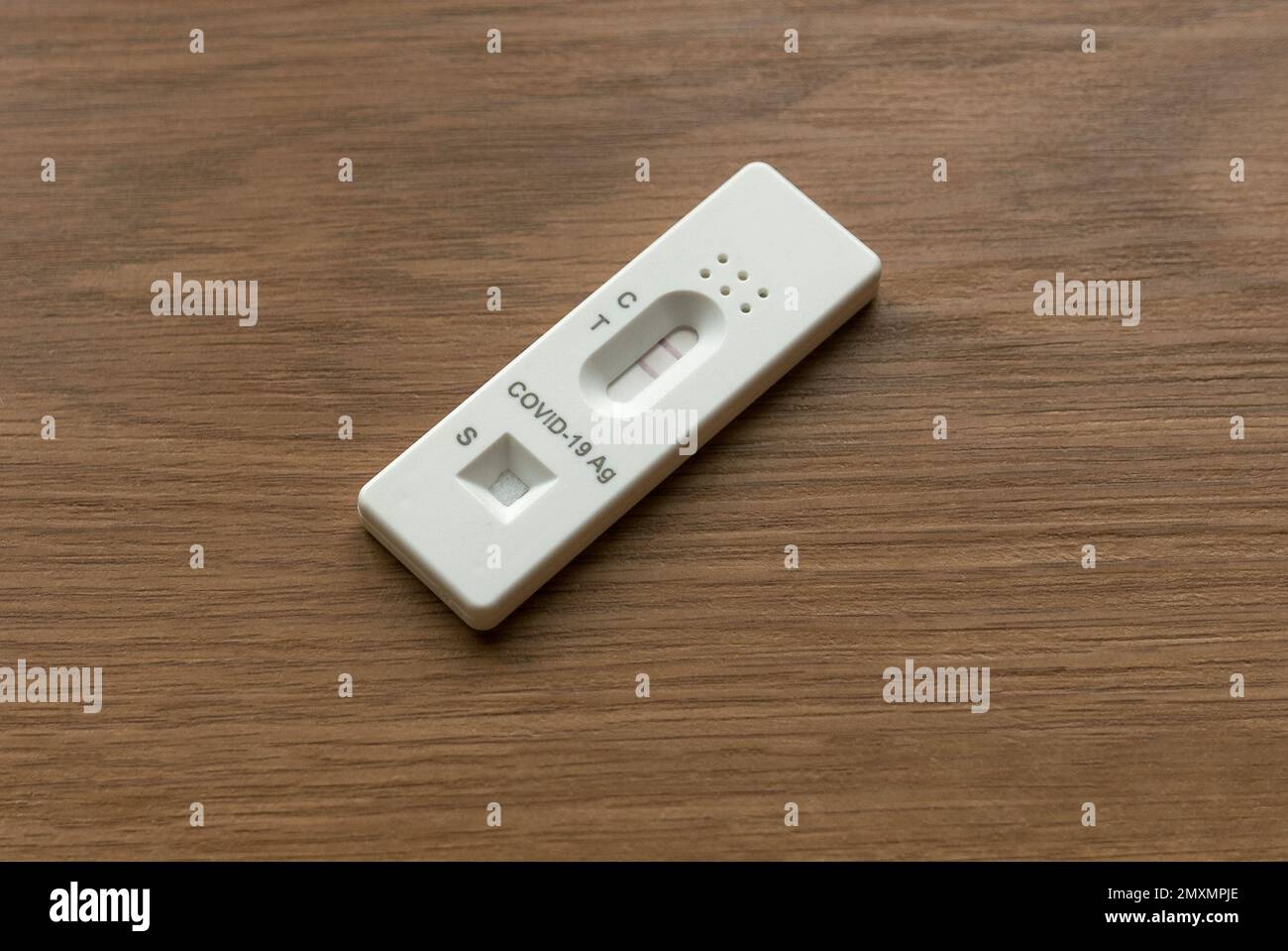 Positive test result by using rapid test device for COVID-19 ...