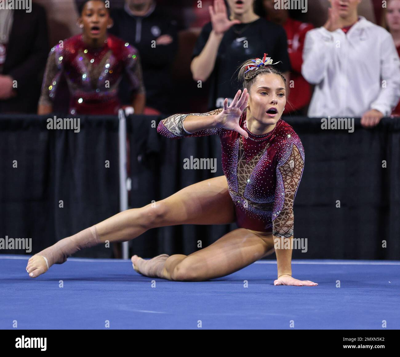 Womans floor routine hi-res stock photography and images - Alamy
