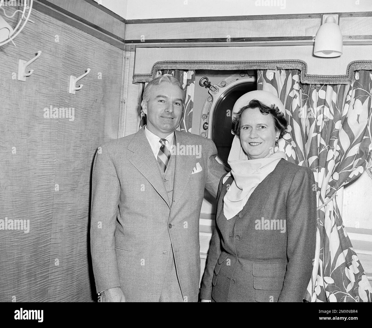 Los Angeles Times publisher Norman Chandler and his wife, Dorothy ...