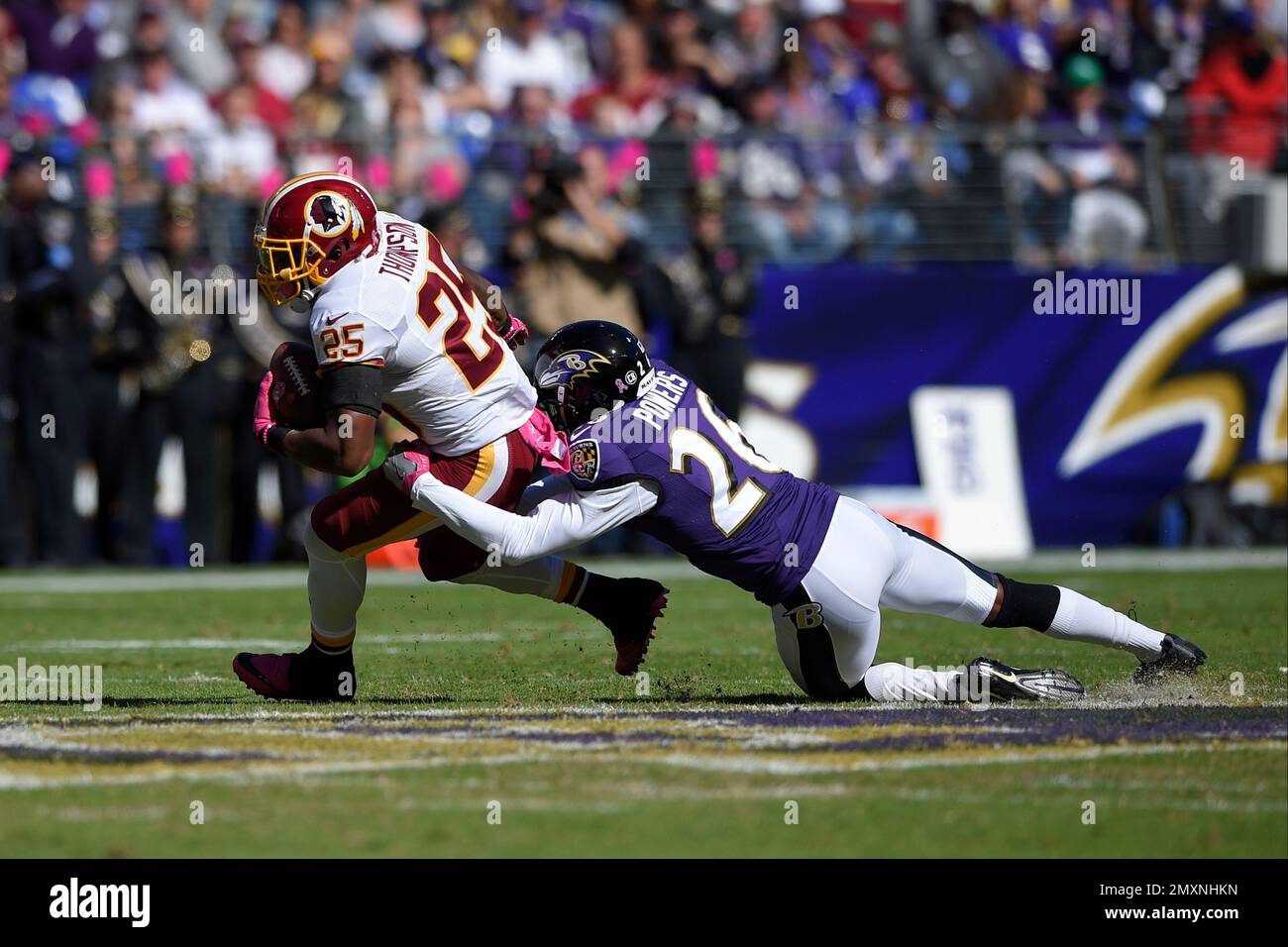 Washington Redskins' Chris Thompson (25) tries to get past Baltimore ...