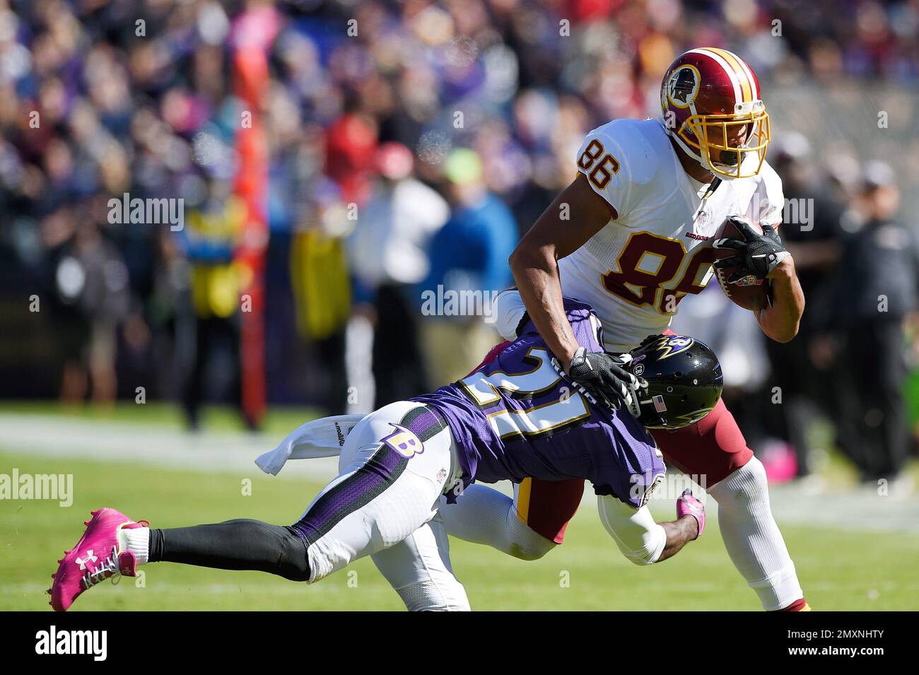 Washington Redskins' Jordan Reed (86) tries to get past Baltimore ...