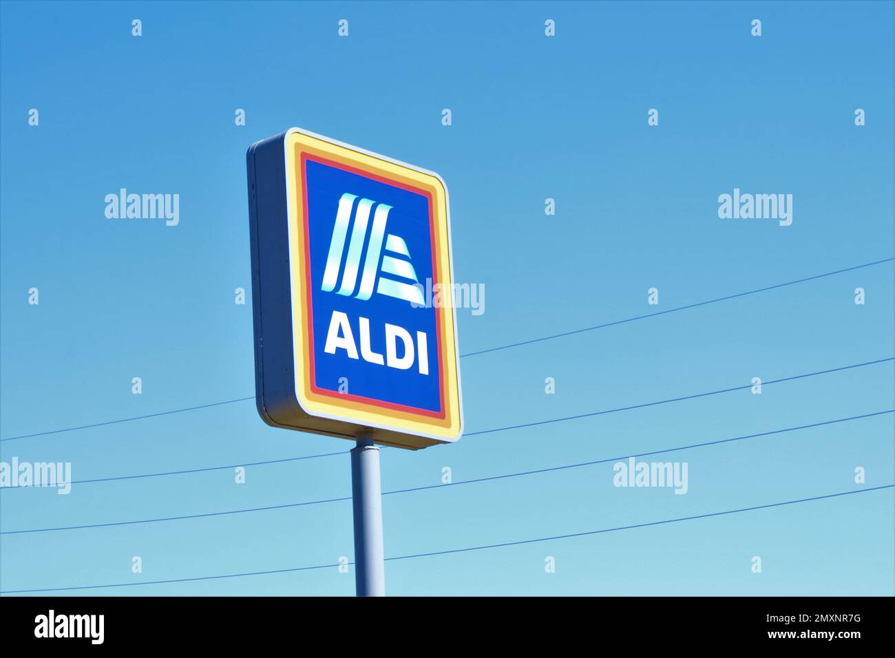 Aldi sign hi-res stock photography and images - Alamy