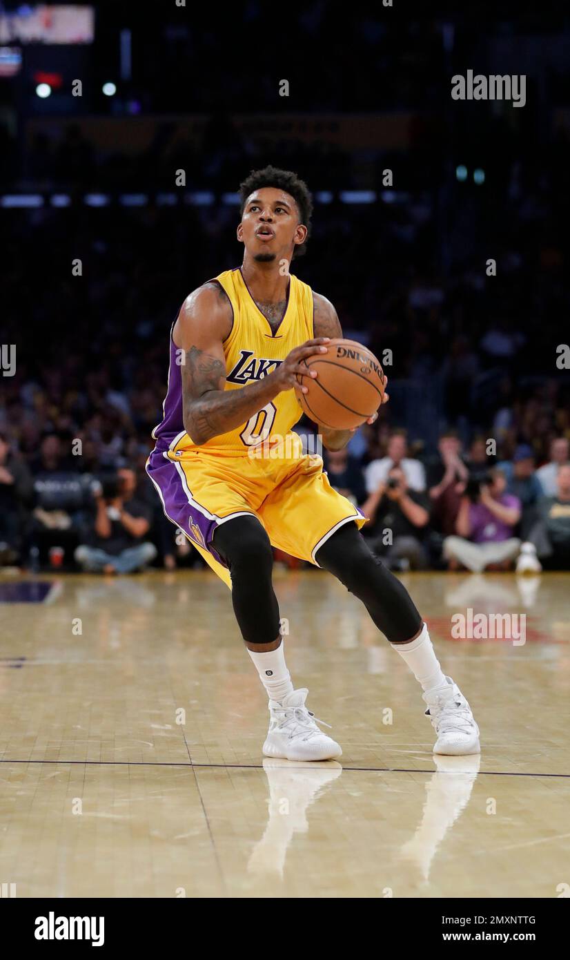 Los Angeles Lakers' Nick Young looks to shoot during the second half of ...