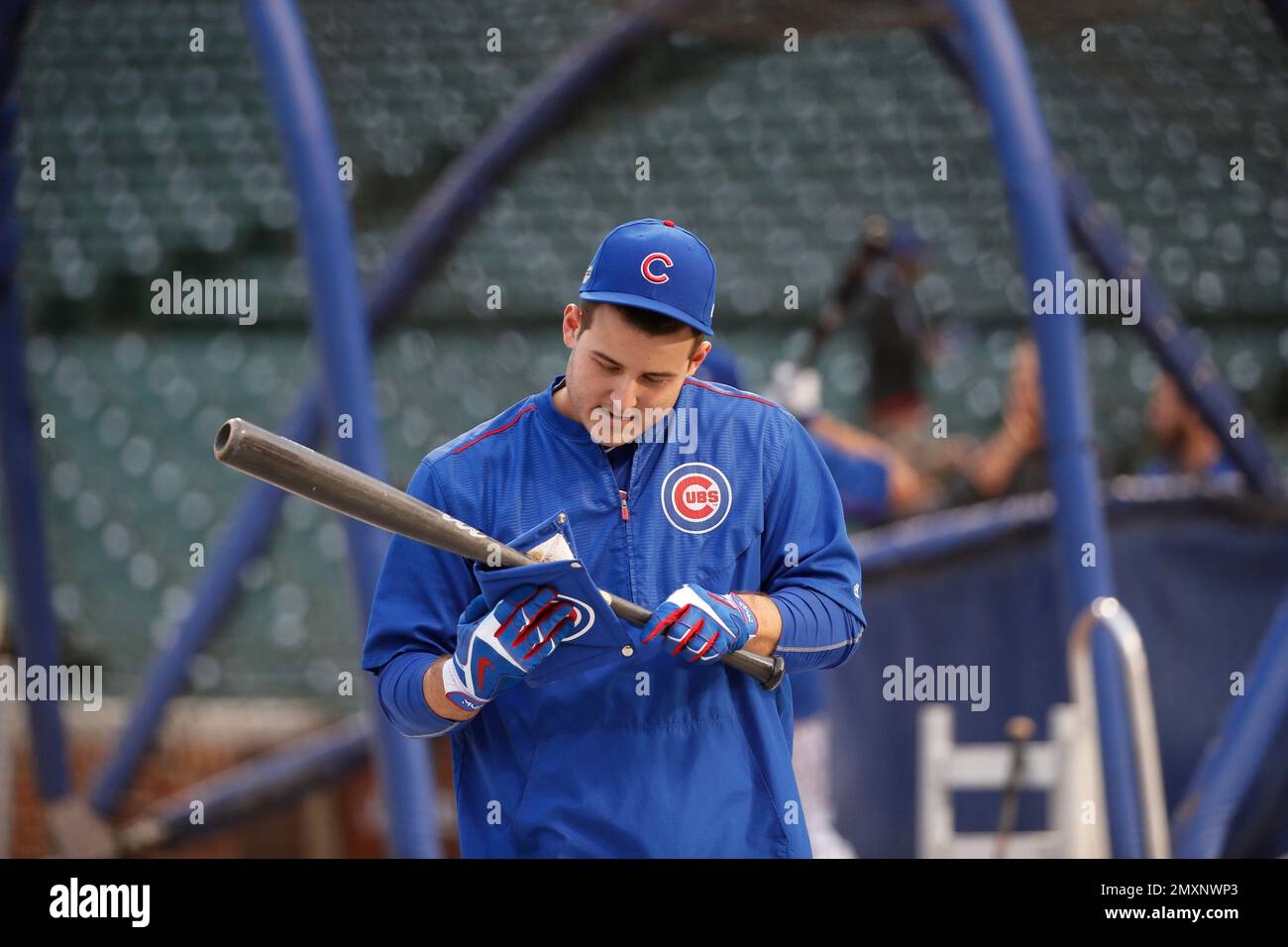 Chicago Cubs first baseman Anthony Rizzo prepares for a batting ...