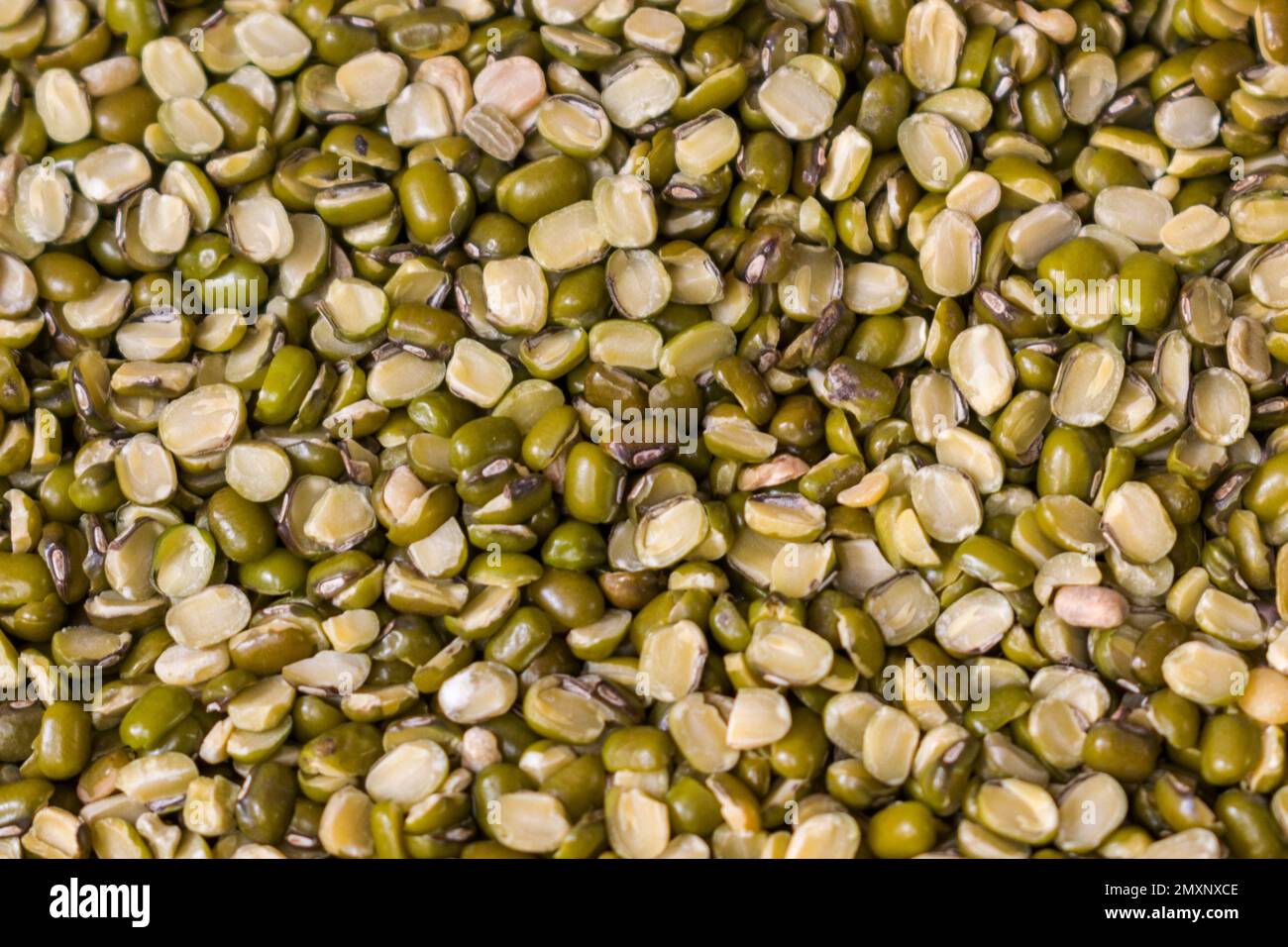 Dal moong verde hi-res stock photography and images - Alamy