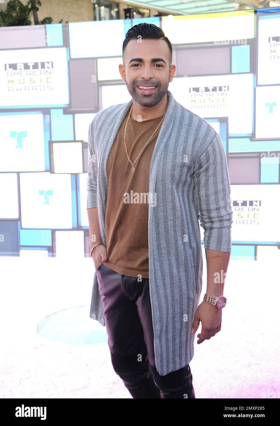 Jay Ruiz arrives at the Latin American Music Awards at the Dolby ...