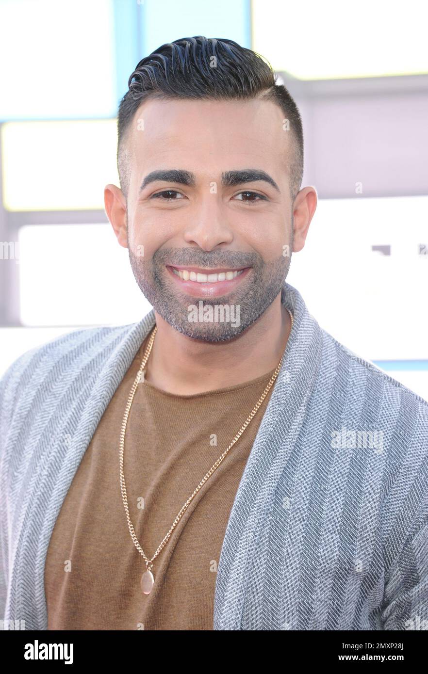 Jay Ruiz arrives at the Latin American Music Awards at the Dolby ...