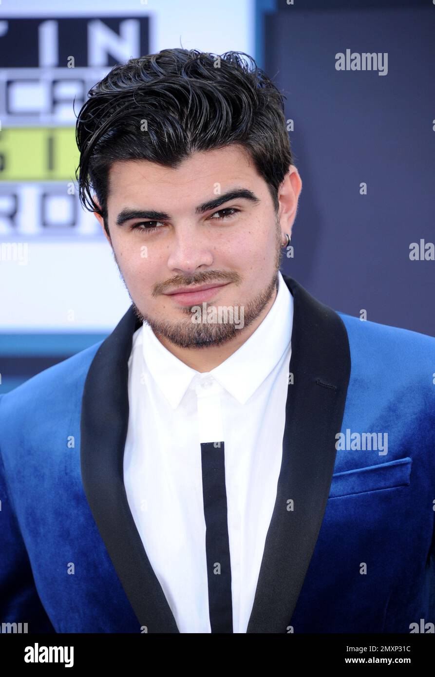 Jonathan Moly arrives at the Latin American Music Awards at the Dolby ...