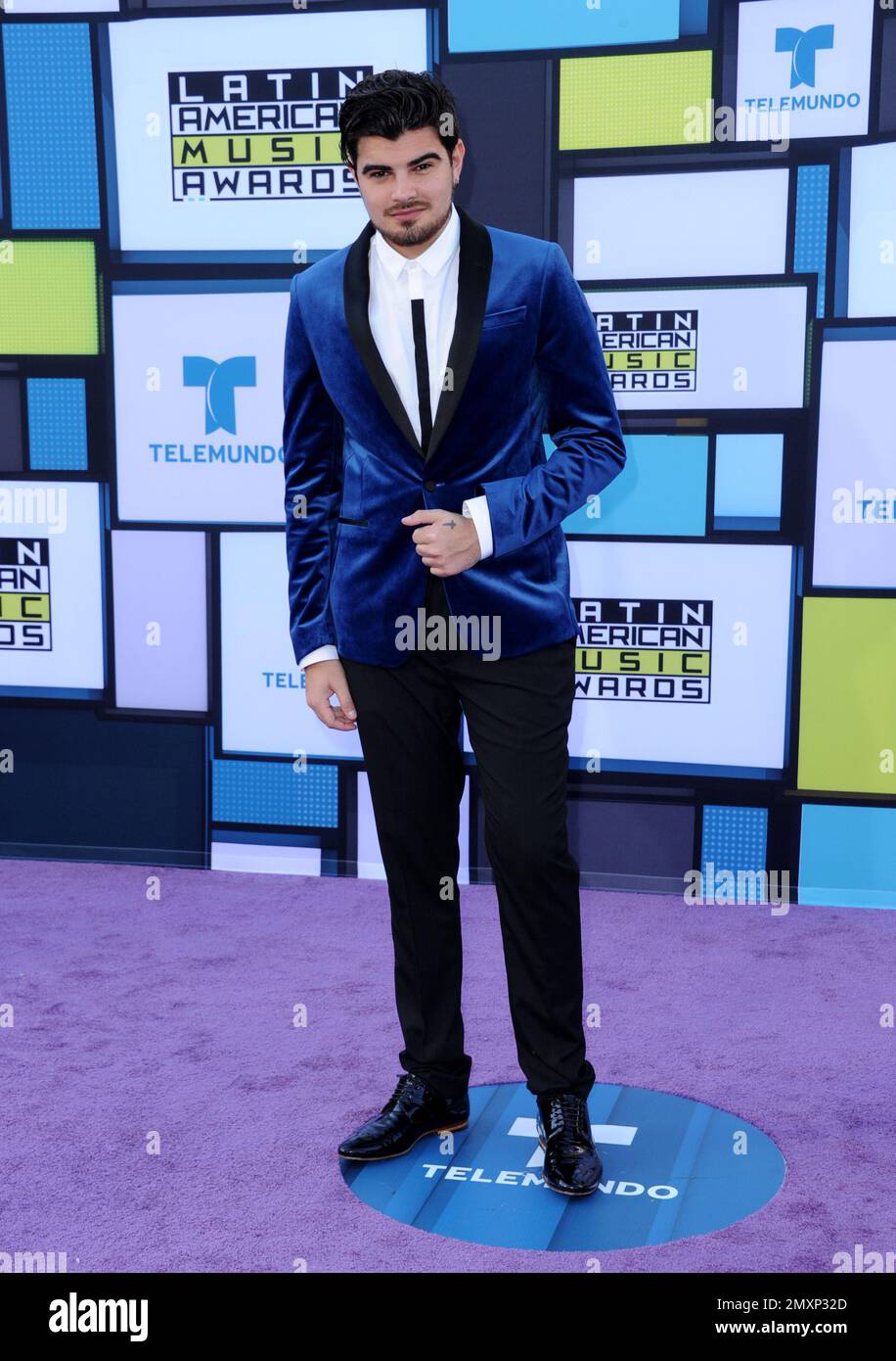 Jonathan Moly arrives at the Latin American Music Awards at the Dolby ...