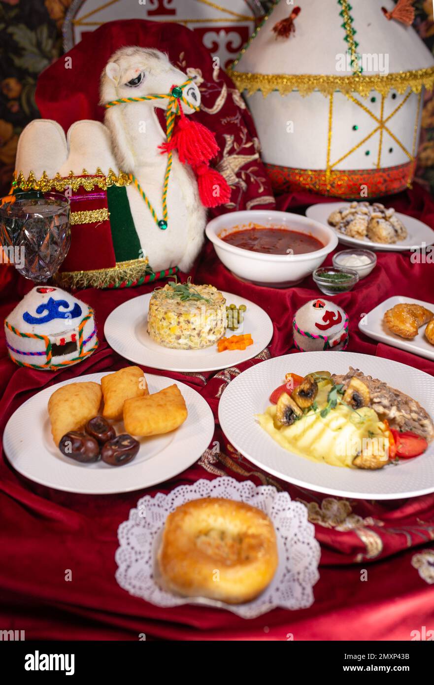 Kazakh festive table with national dishes. traditional dastarkhan Stock ...