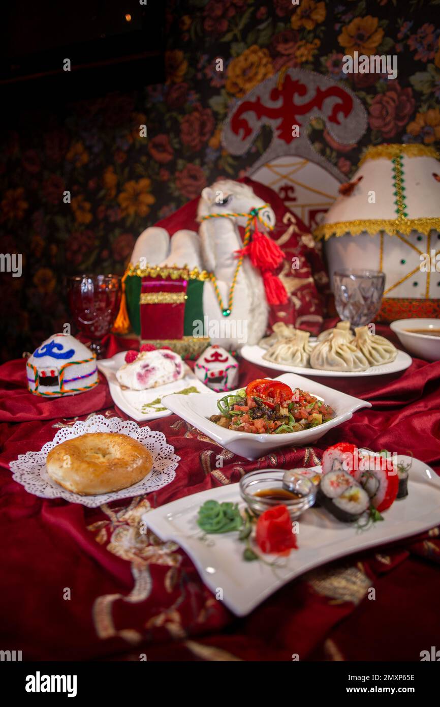 Kazakh festive table with national dishes. traditional dastarkhan Stock ...