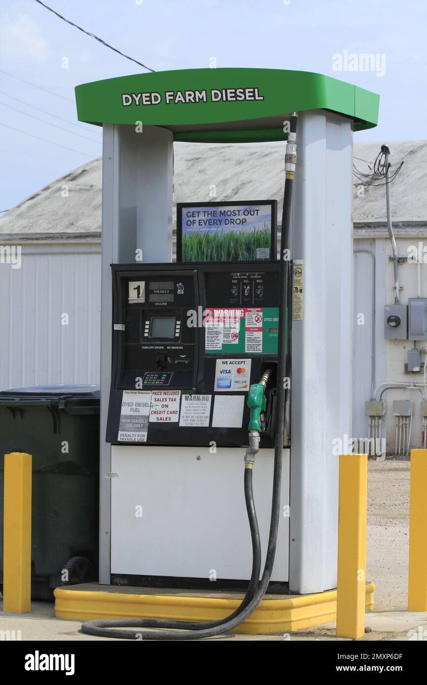 Diesel pump hi-res stock photography and images - Alamy