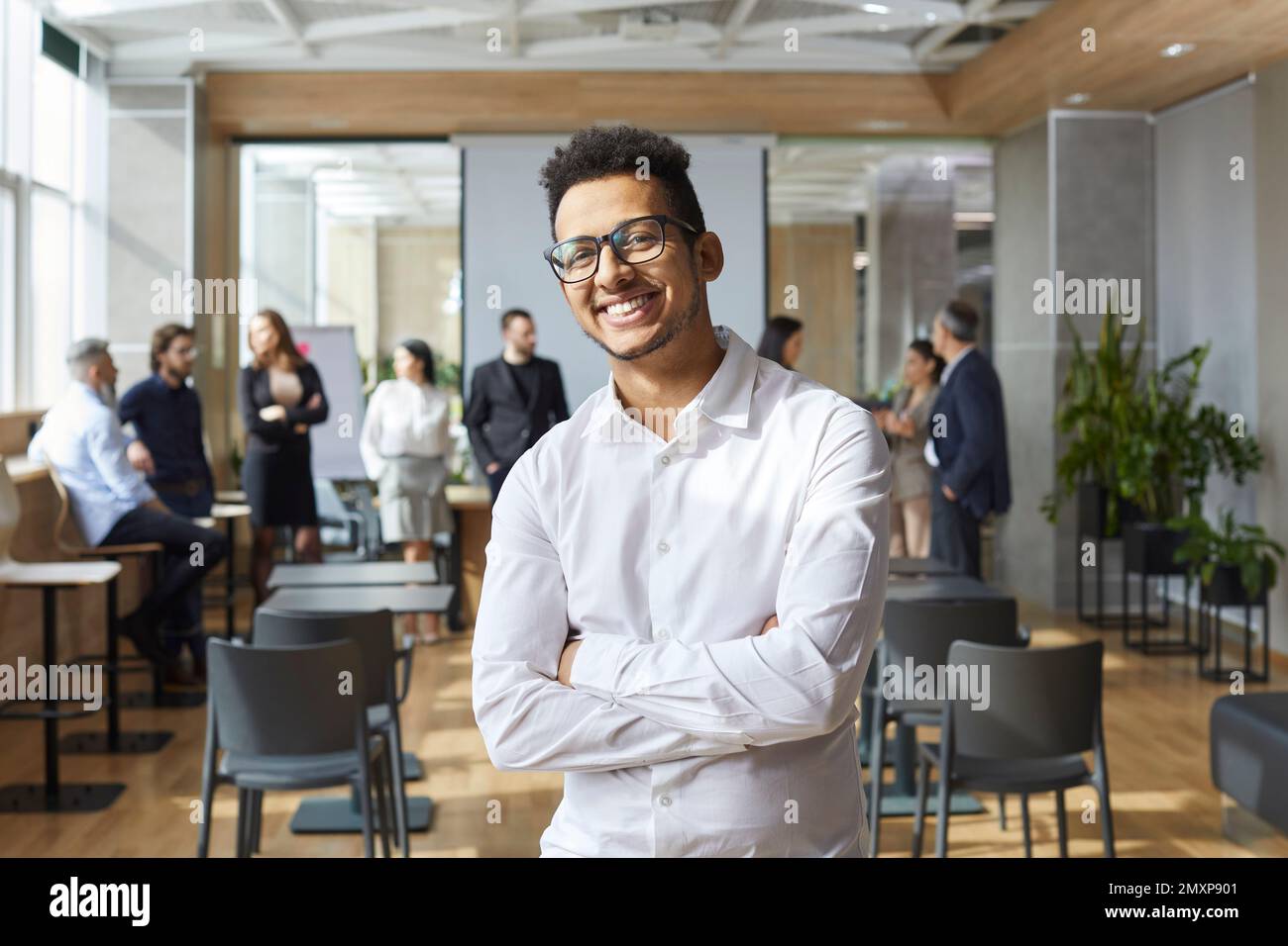 African american workshop training hi-res stock photography and images ...