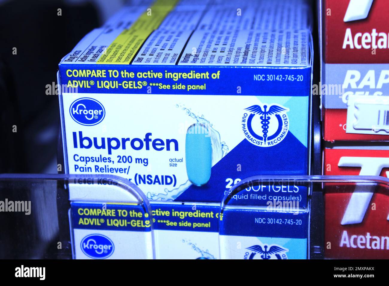 Kroger Ibuprofen capsules in a box on a shelf Stock Photo - Alamy