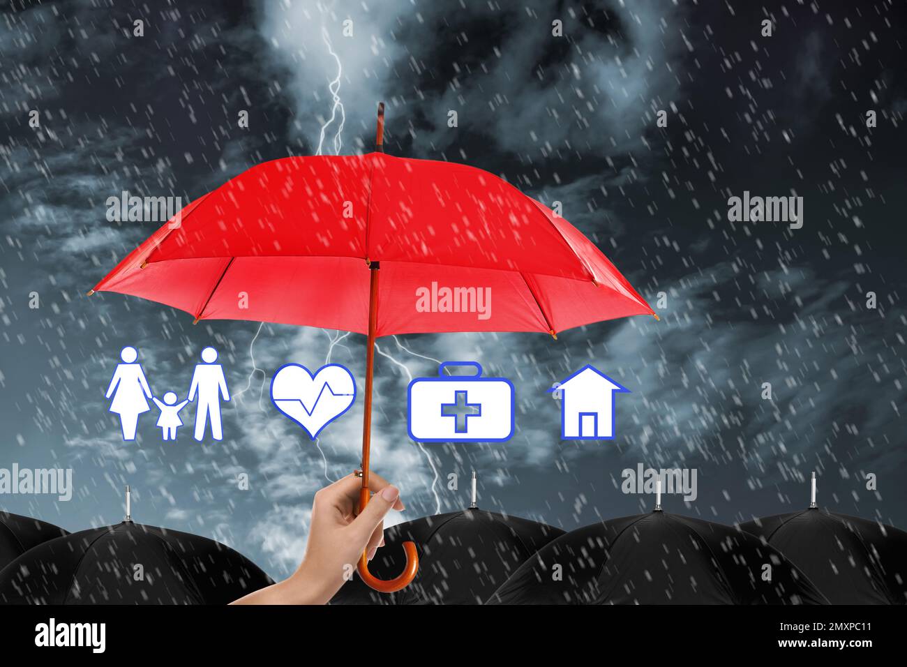 House design for heavy rain hi-res stock photography and images - Alamy