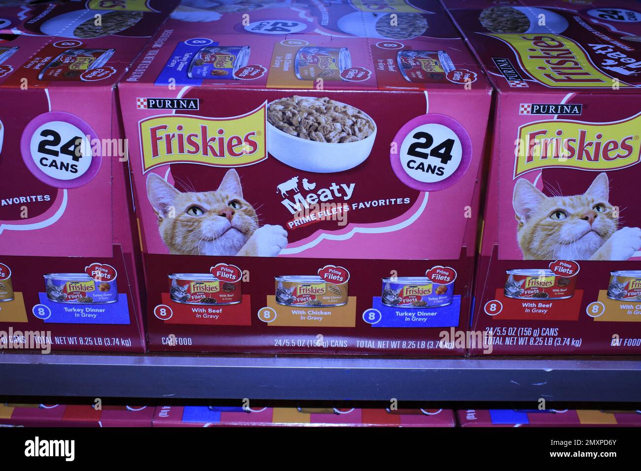 Friskies Pet Cat Food in boxes on a shelf Stock Photo - Alamy
