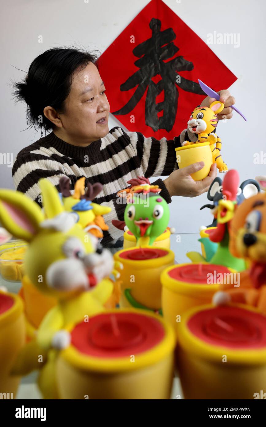 ZAOZHUANG, CHINA - FEBRUARY 4, 2023 - Folk artist Zhang Ting makes "12 ...