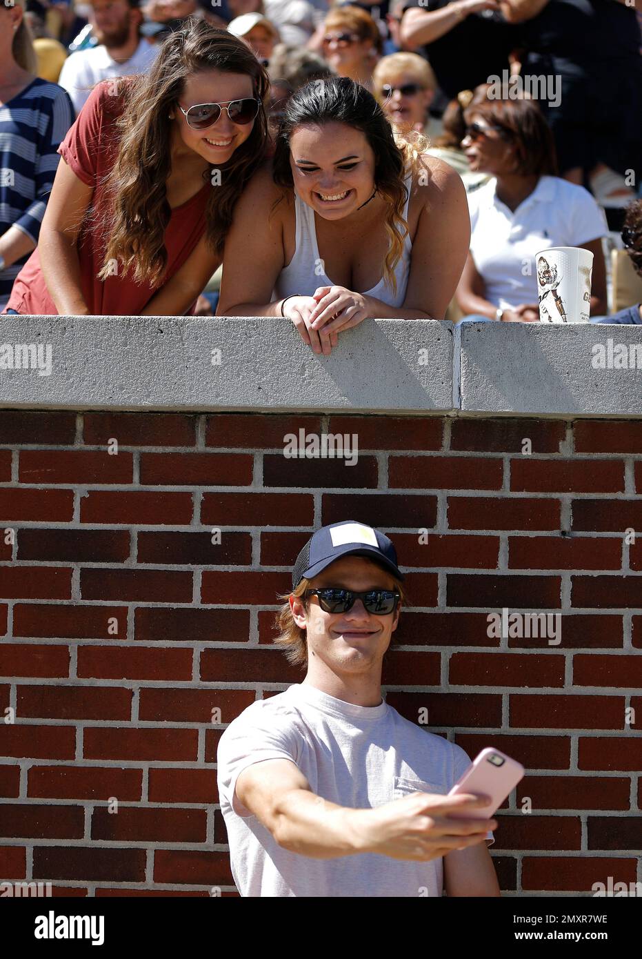 Lucas Till Girlfriend