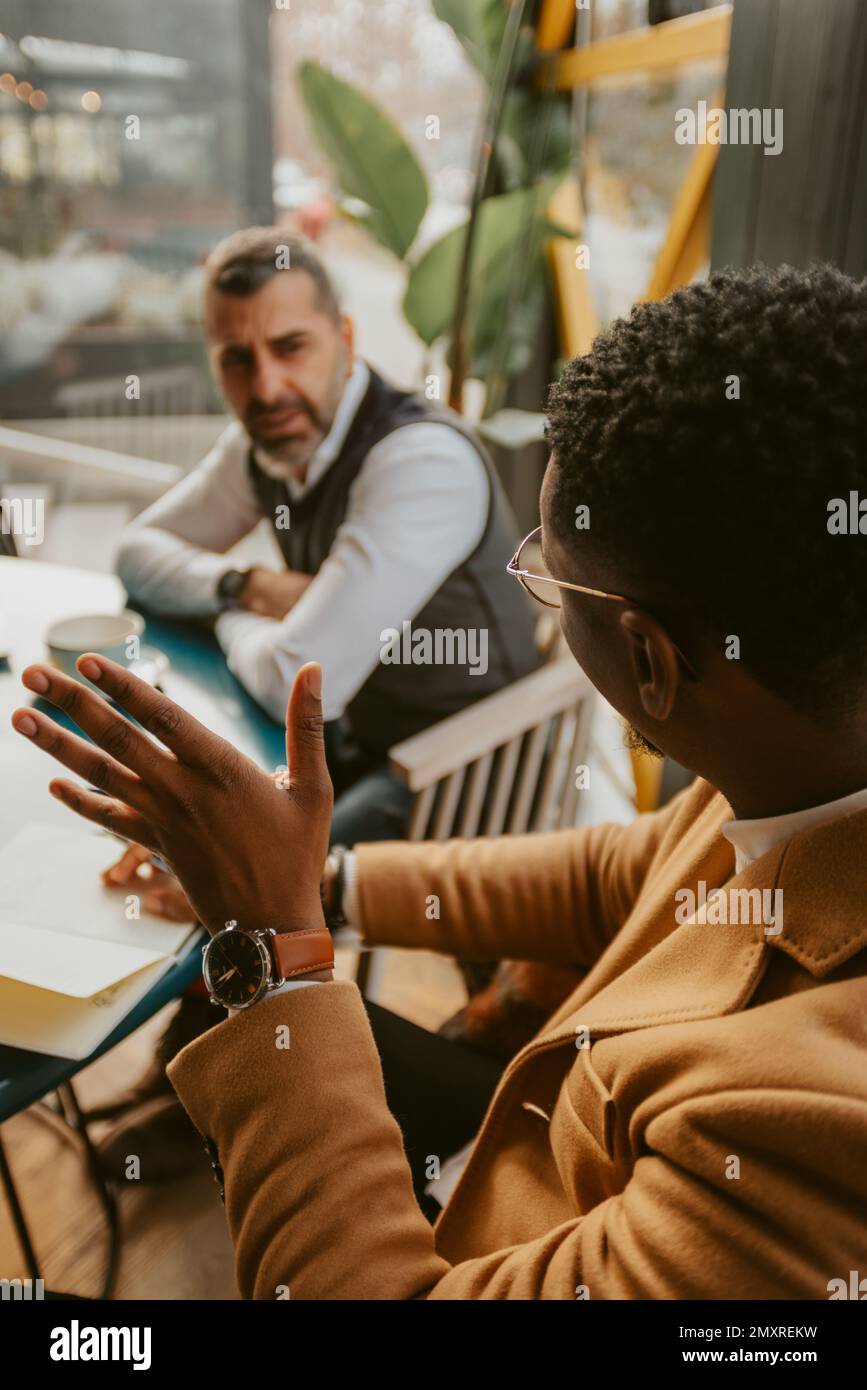 Explainging something hi-res stock photography and images - Alamy