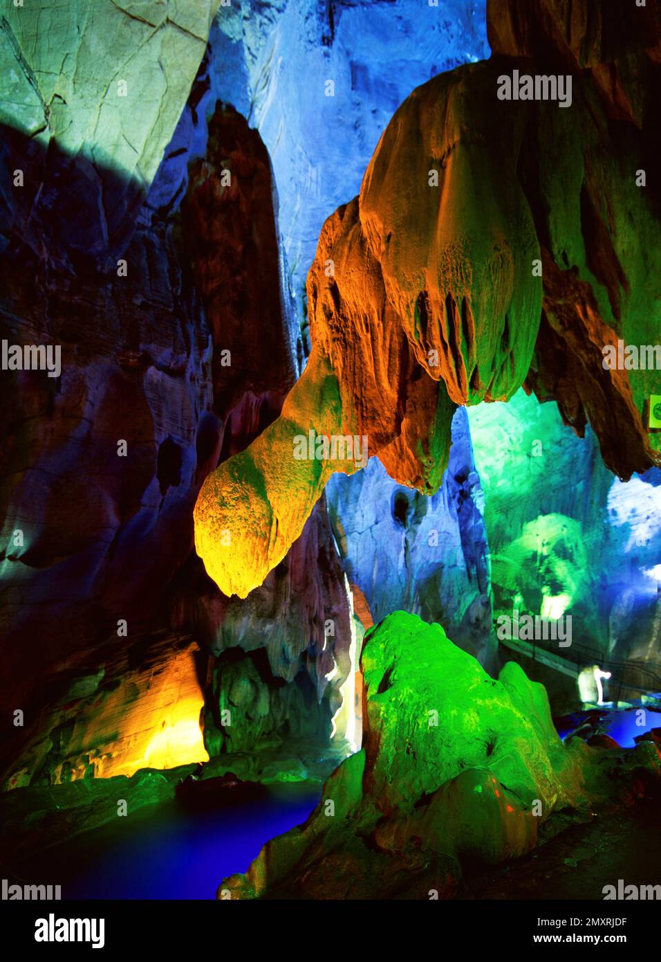 Luc ancient karst cave in yunnan hi-res stock photography and images ...