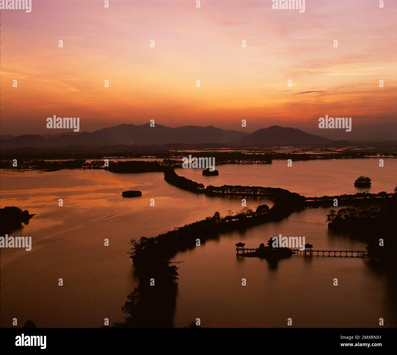 Guangdong zhaoqing city hi-res stock photography and images - Alamy