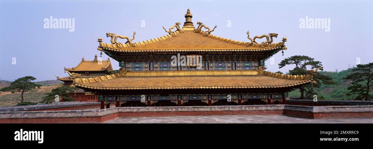 Summer resort and the eight temple hi-res stock photography and images ...