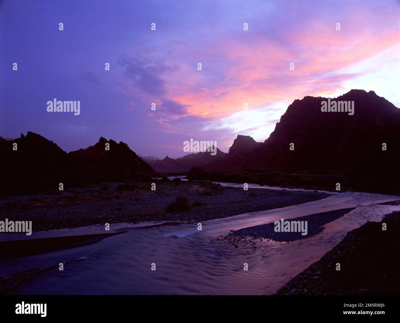 Xinjiang kuqa canyon Stock Photo - Alamy