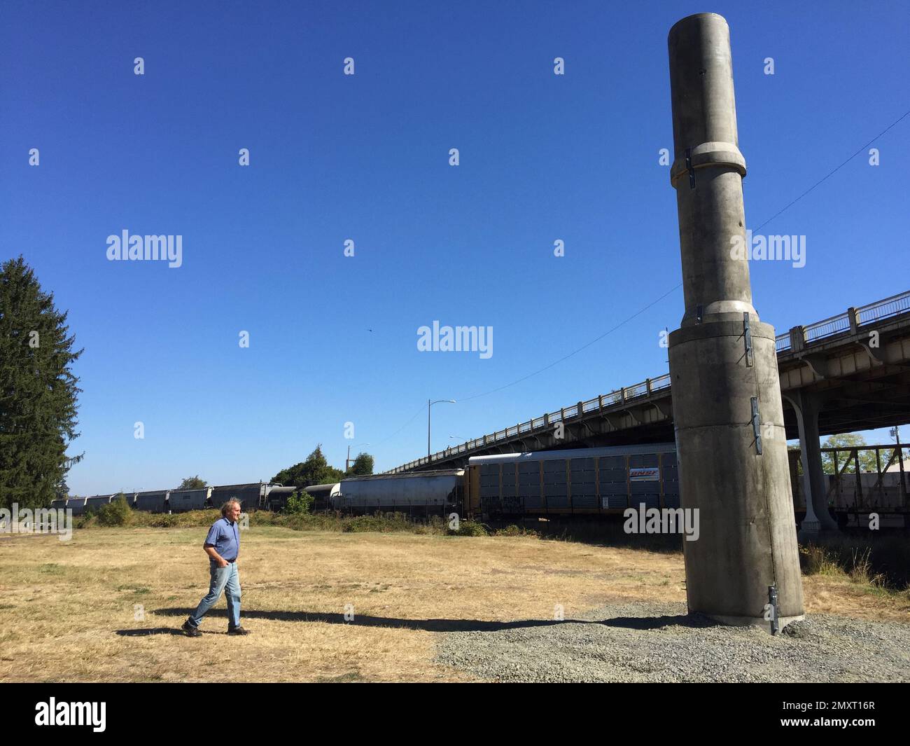 In this Sept. 15, 2016 photo, Audubon Society volunteer Joel Geier ...