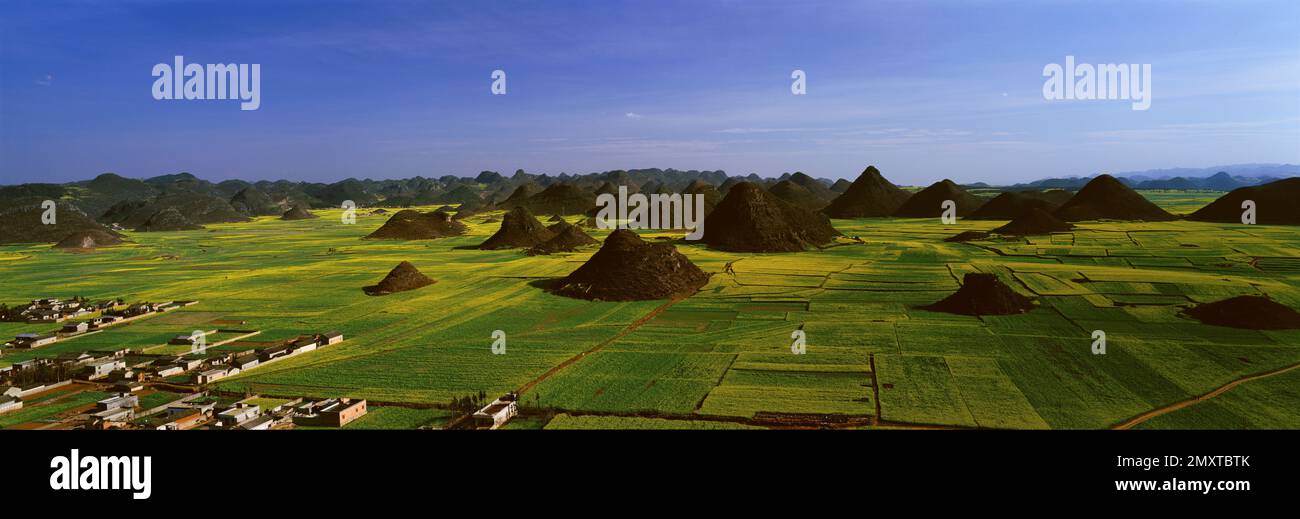 Volare blue hi-res stock photography and images - Alamy