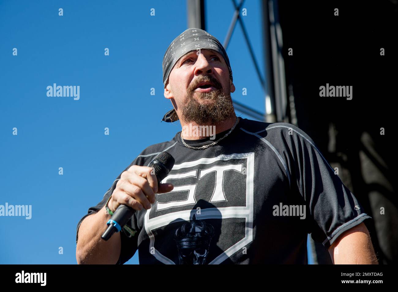 Mike Muir of Suicidal Tendencies performs during night one of Ozzfest ...