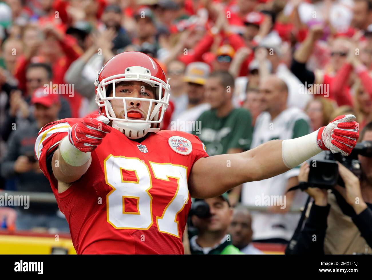 Kansas City Chiefs tight end Travis Kelce (87) celebrates his touchdown ...
